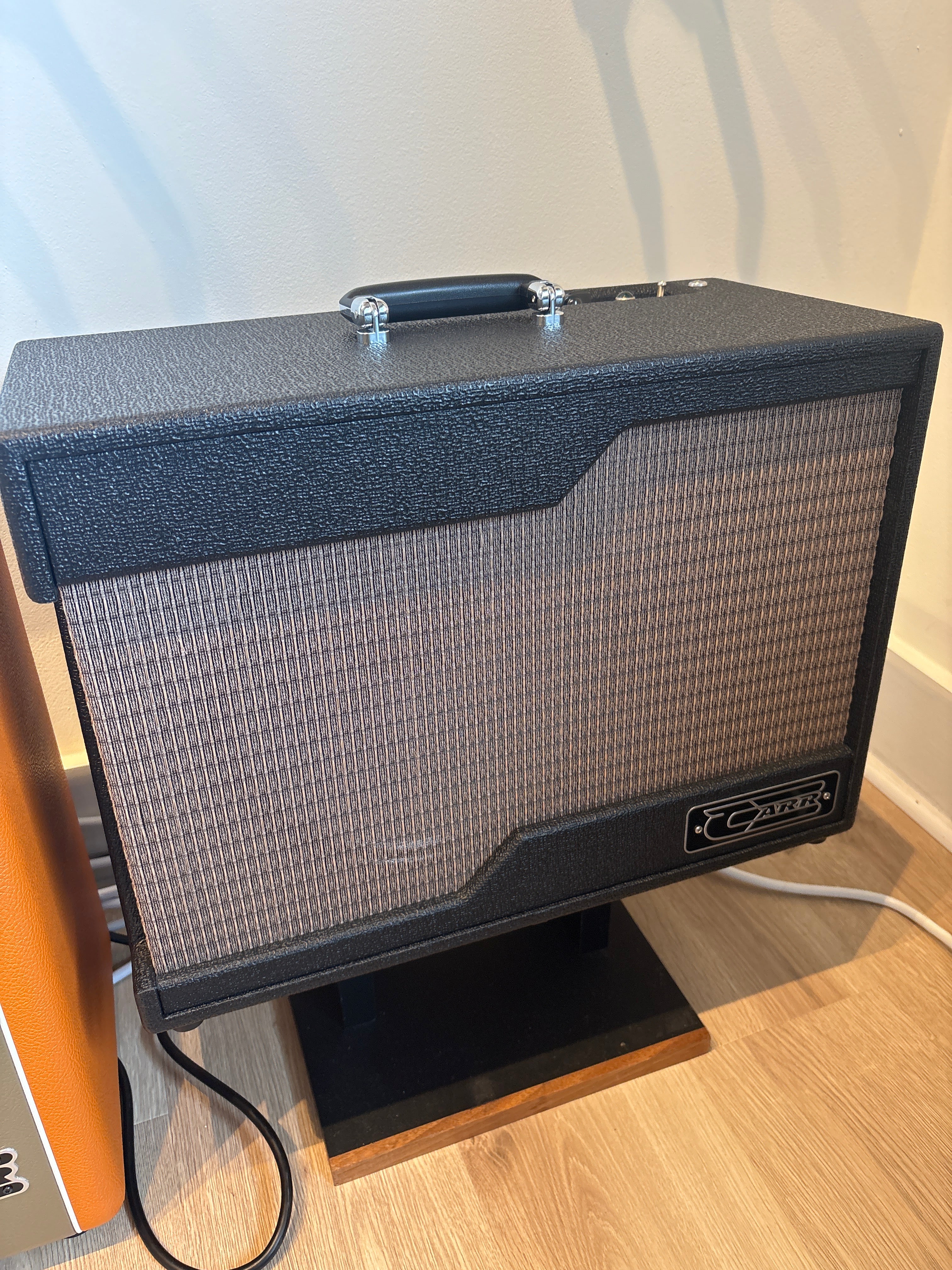 Carr Raleigh 1x12 – Rusty's Cool Guitars