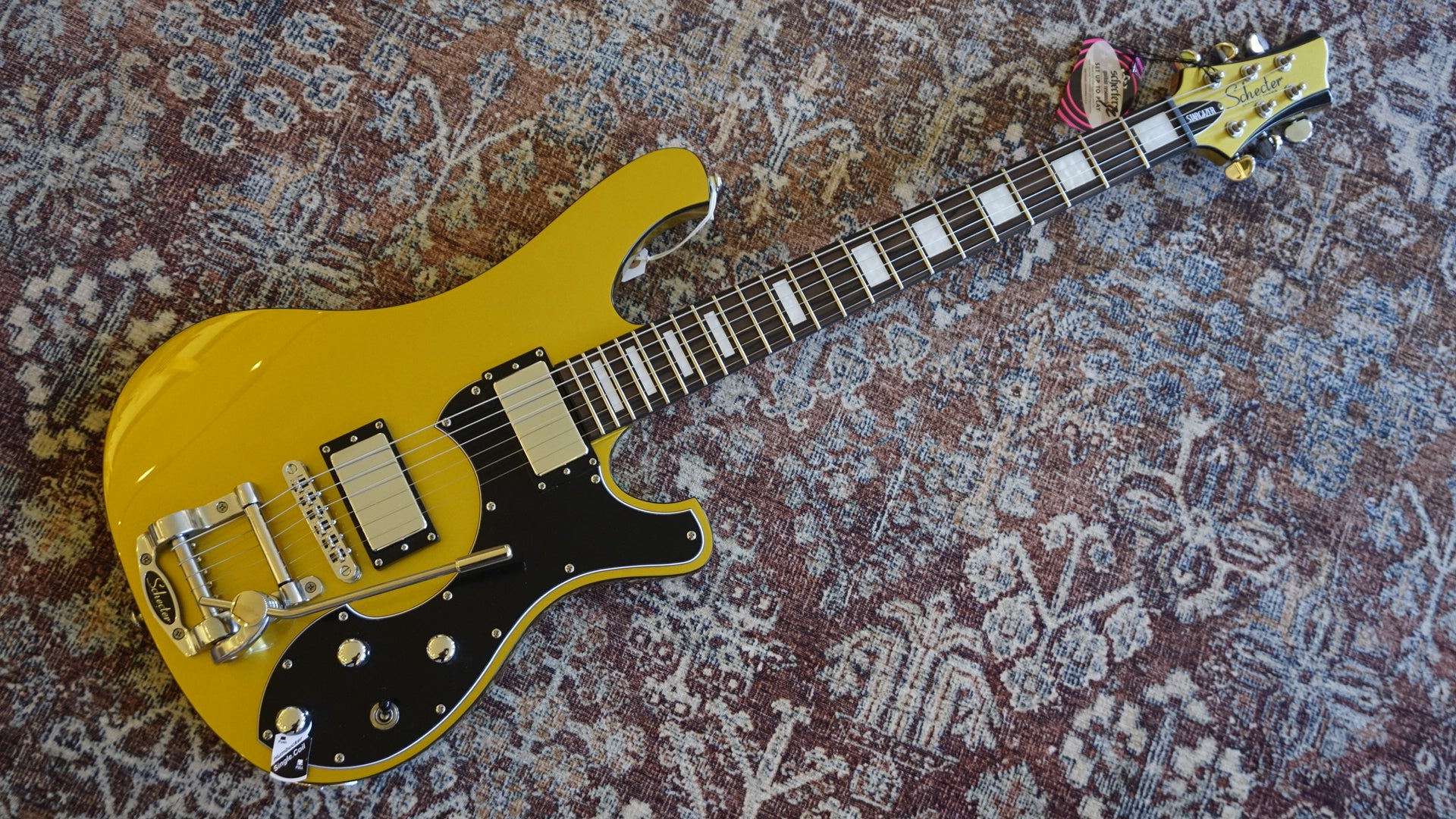 Schecter Stargazer-5 Vibrato – Rusty's Cool Guitars